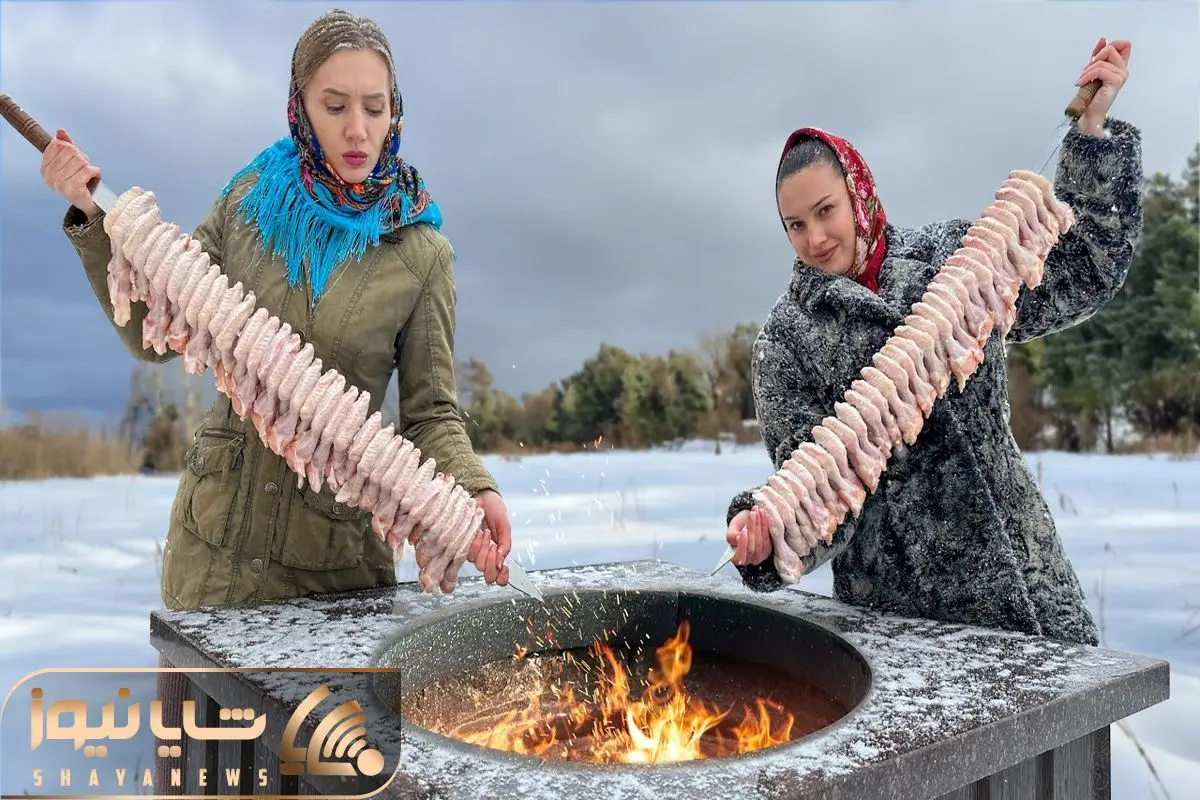 غذای خوش پخت دهاتی؛ ببینید این دخترای خوش ذوق چه خوراک مرغ کبابی جذابی پختن فقط سسش